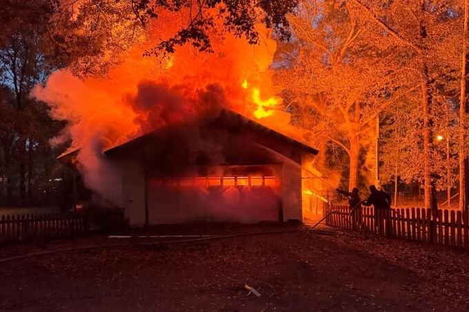 Monday morning fire completely destroyed a Newton County home | Local ...