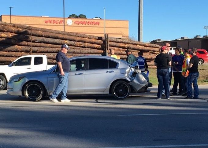 One injured when car hit from behind by a log truck in Kirbyville ...