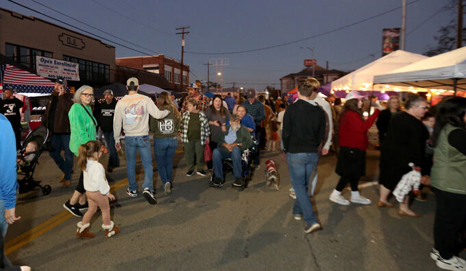 It was the lighting of the lights and more | Local News | kjas.com