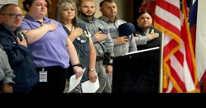 Goodman Prison Unit employees pause to honor fallen colleagues | Local ...