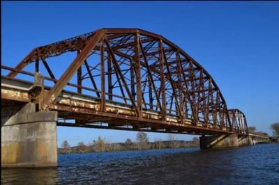 Hwy 190 Neches River Bridge at Dam B narrowed to one lane due to ...