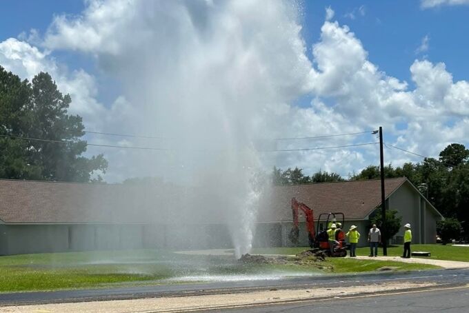 Centerpoint Energy crew hit and ruptured a water line in southwest ...