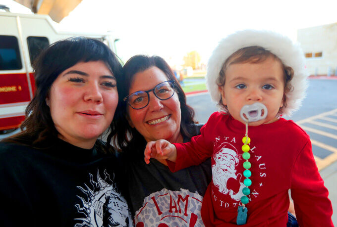 Santa and two of his reindeer's visit Christus Jasper Memorial Hospital ...