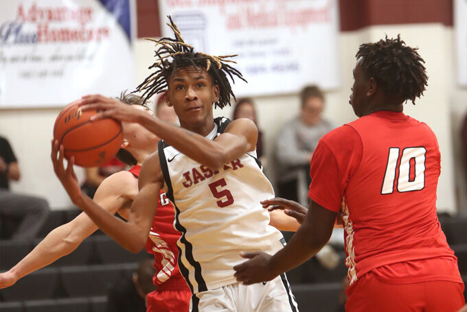 Dawgs Hoops Down Groveton | Local Sports | kjas.com