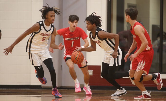 Dawgs Hoops Down Groveton | Local Sports | kjas.com