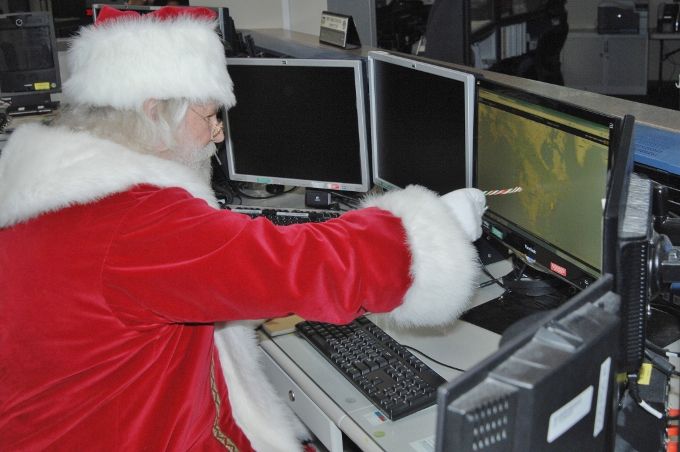 NORAD to track Santa Claus for 60th year, North Pole officials say IFR ...