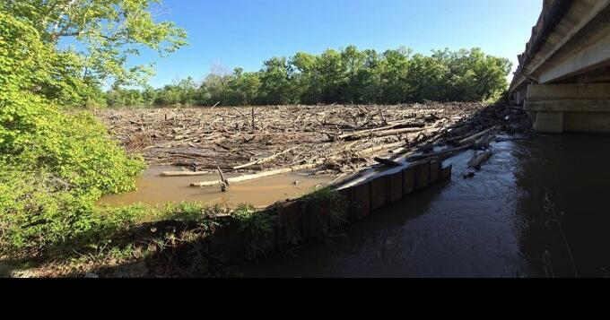 041224 Sabine River Log Jam 5.jpg | | kjas.com
