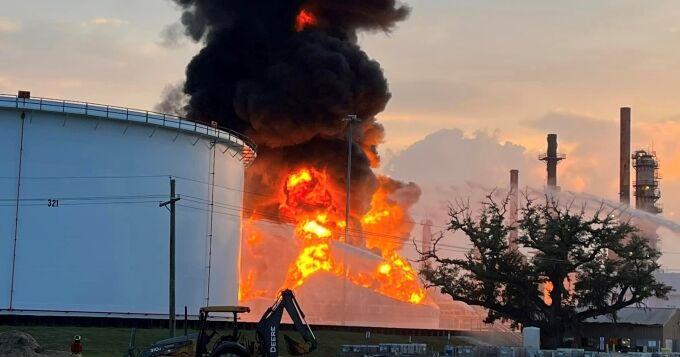 Lightning strike ignites a fire at a Lake Charles refinery, prompts ...