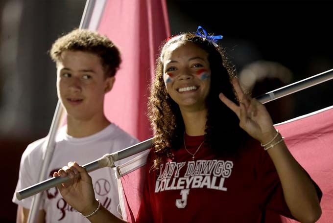 Dawgs Tame Wildcats For First Win 21- 8 | Local Sports | kjas.com