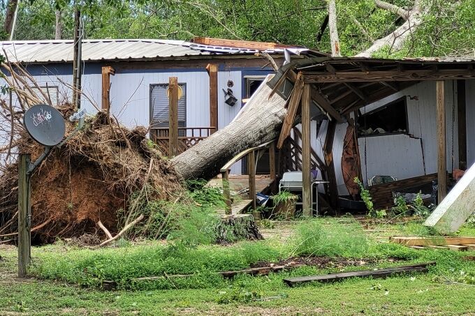 Widespread power outage and trees down across counties north of here ...