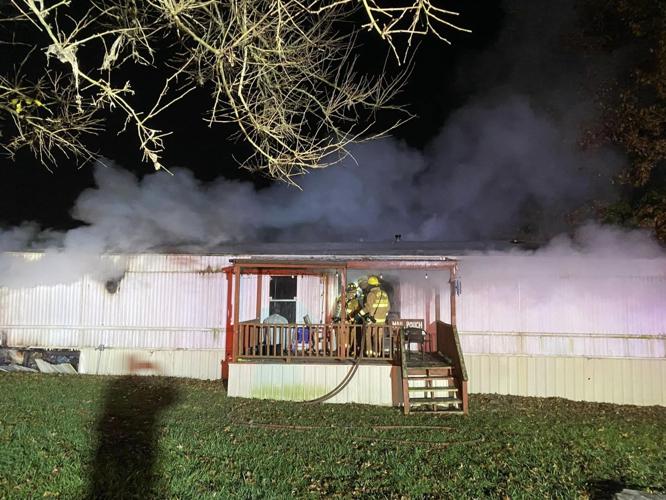 Early morning fire near Hermann destroys mobile home | Newsroom | kjluradio.com