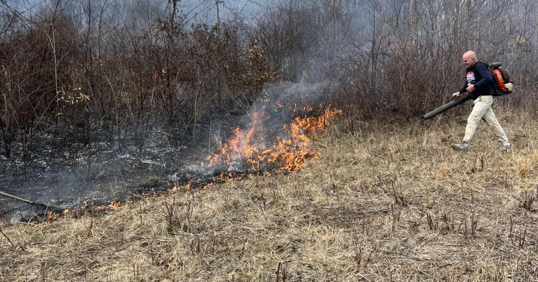 Crews battle natural cover fire in Phelps County, warn of high fire ...