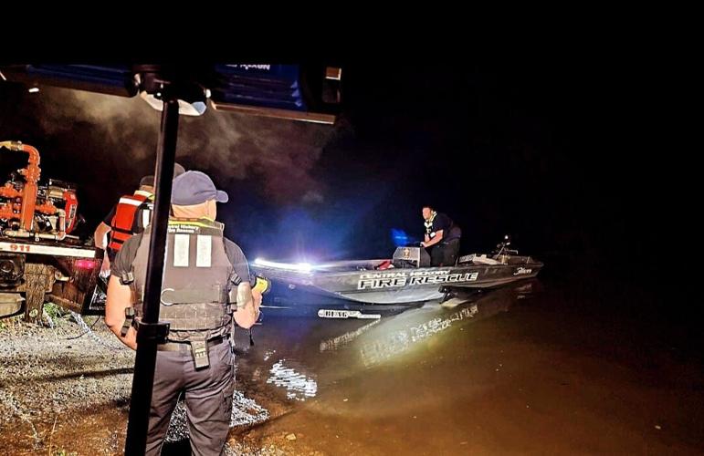 Hickory County rescue crew fights Saturday night's storm to save four ...