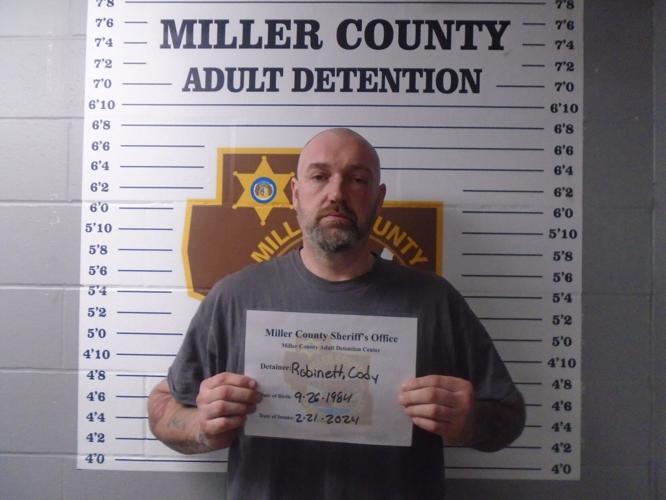 UPDATED: Five people arrested when warrants are served in Miller County ...