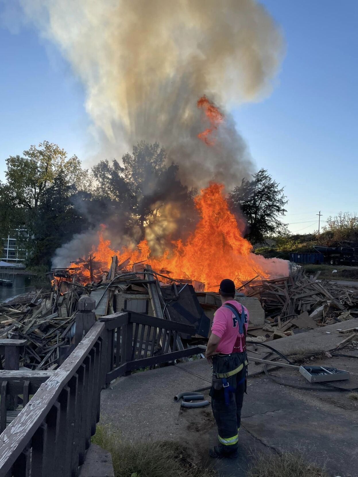 Building being demolished in Sunrise Beach sparks large fire | Newsroom ...