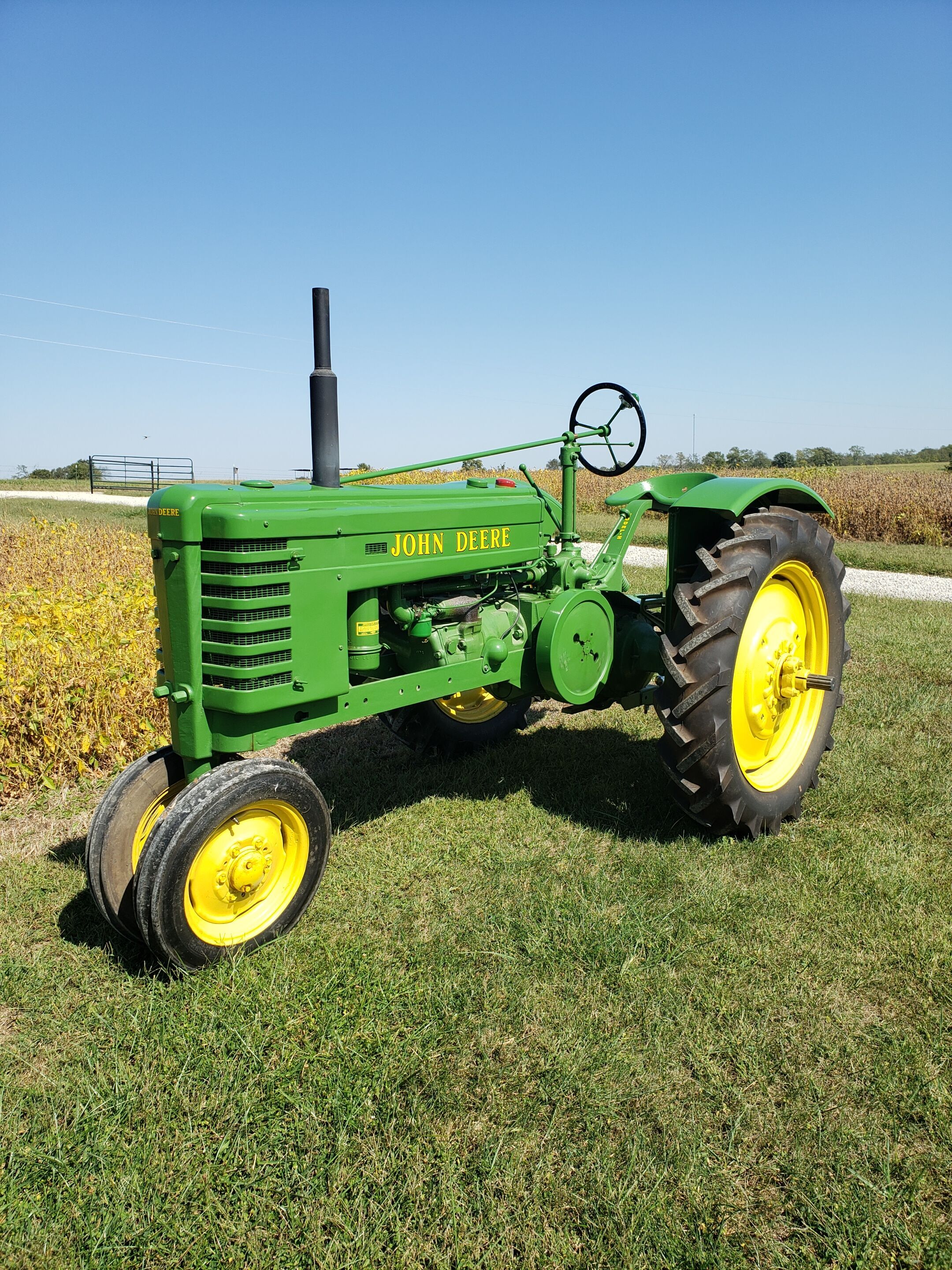 1946 John Deere Model H | Equipment | kmaland.com