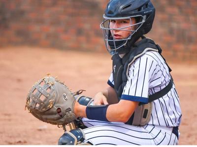 Florida transplant Davis raking in Lewis Central debut | Sports ...