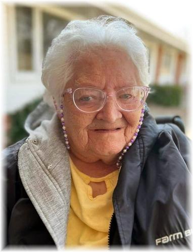 Beverly Houchin, 88, Clarinda, Iowa | Funerals | kmaland.com