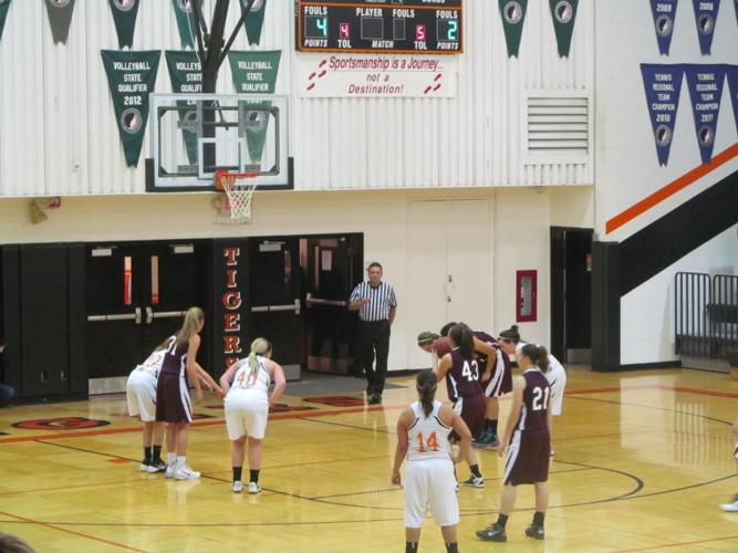 Shenandoah @ Red Oak Basketball | Gallery | kmaland.com