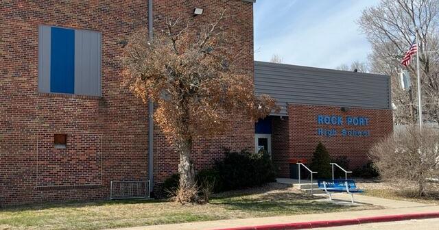 Snags slow Rock Port R-2 building construction | News | kmaland.com