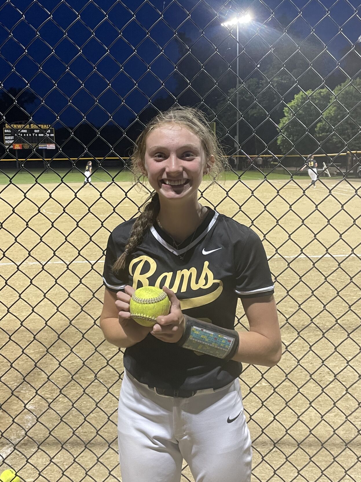 Glenwood softball pleased with first two games, ready for telling week ...