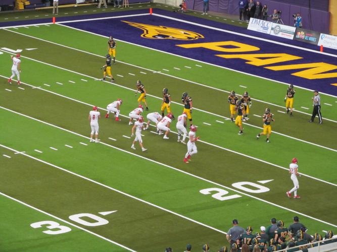 Terrific senior class plays final game for St. Albert football | Sports ...