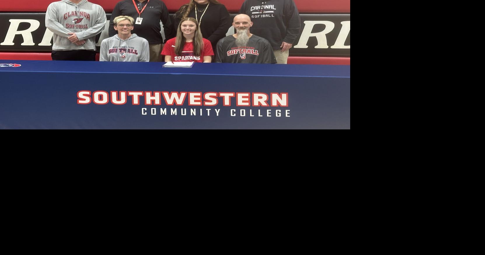 Clarinda's Sunderman officially signs with SWCC softball | Sports ...