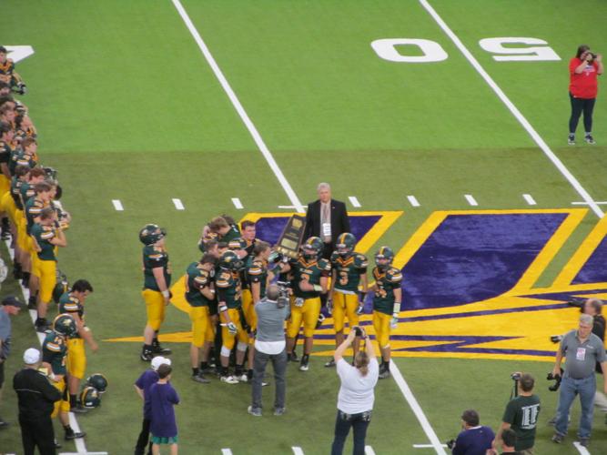 Terrific senior class plays final game for St. Albert football | Sports ...