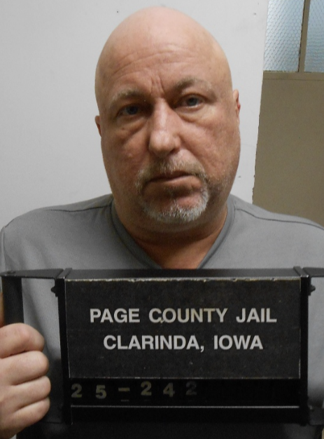 Shenandoah man pleads guilty to enticing a minor under 16 years old ...