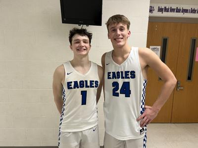 Underwood prevails, moves onto the Substate final | Sports | kmaland.com