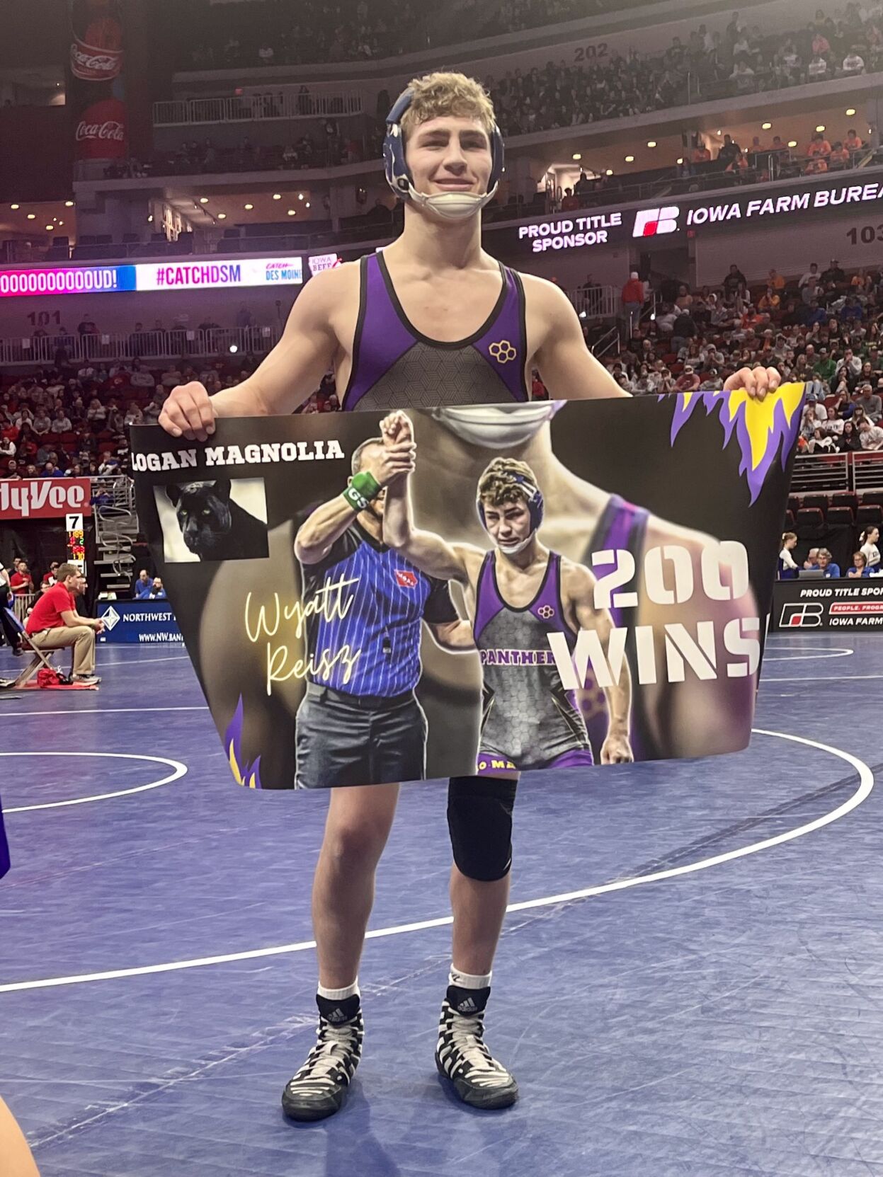 Reisz's 200th win highlights opening 1A session at State Wrestling ...