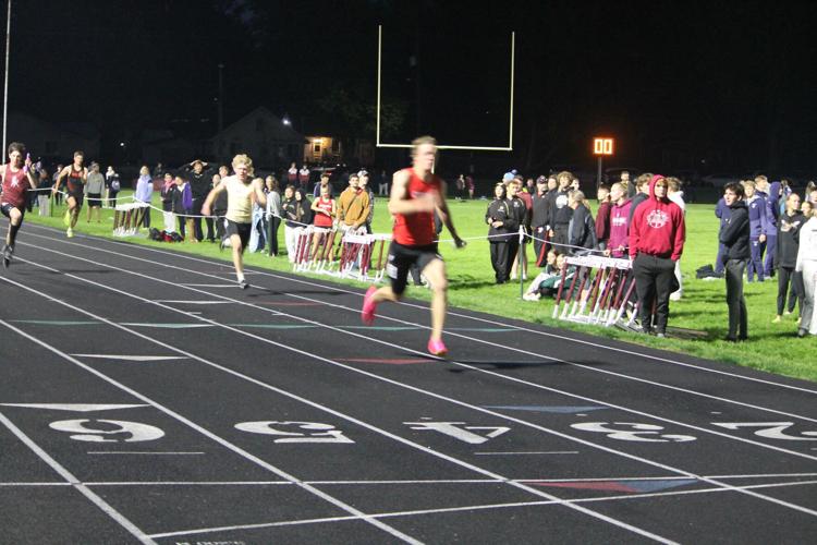 Hawkeye 10 Track and Field | Gallery | kmaland.com