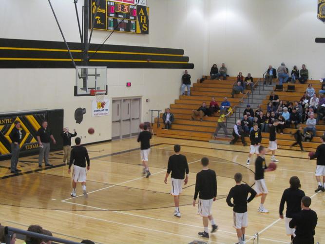 Treynor at Atlantic boys basketball | Gallery | kmaland.com