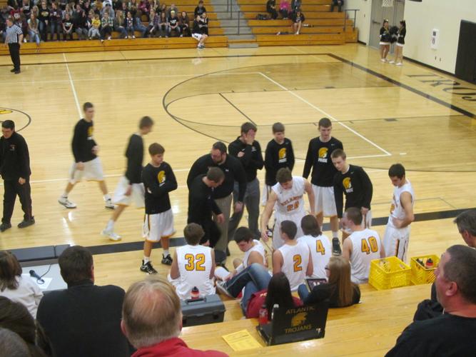 Treynor at Atlantic boys basketball | Gallery | kmaland.com