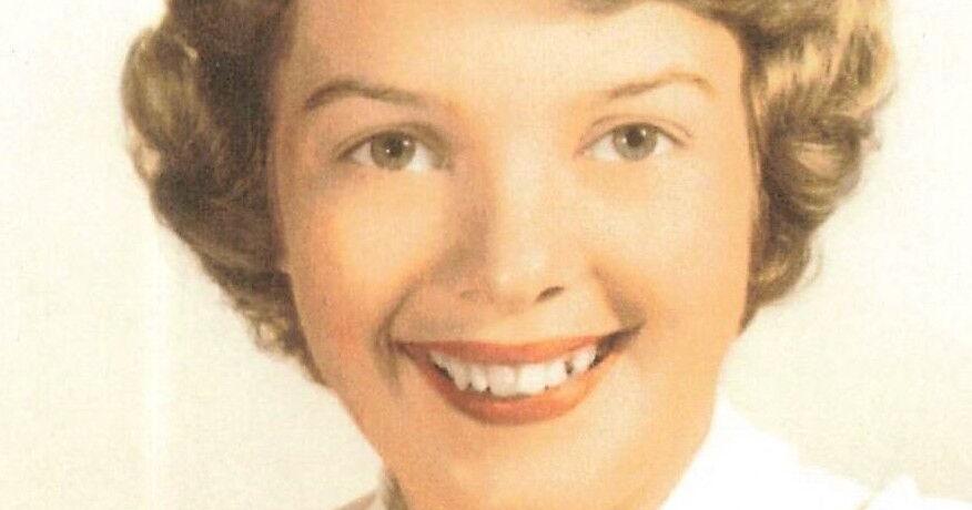Clara Ann Wickstrom | Obituaries | kmzu.com