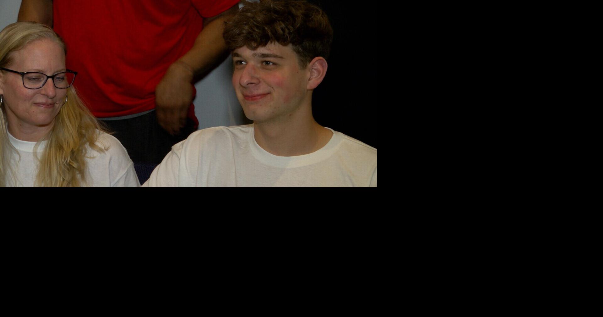 College Heights senior Ethan Meeks signs to SEMO Prep basketball | High ...