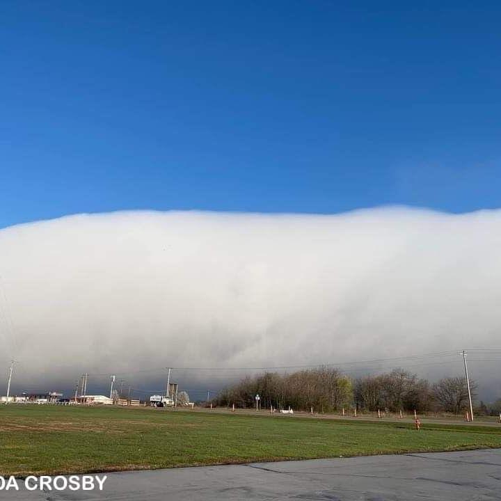 roll cloud thunderstorm