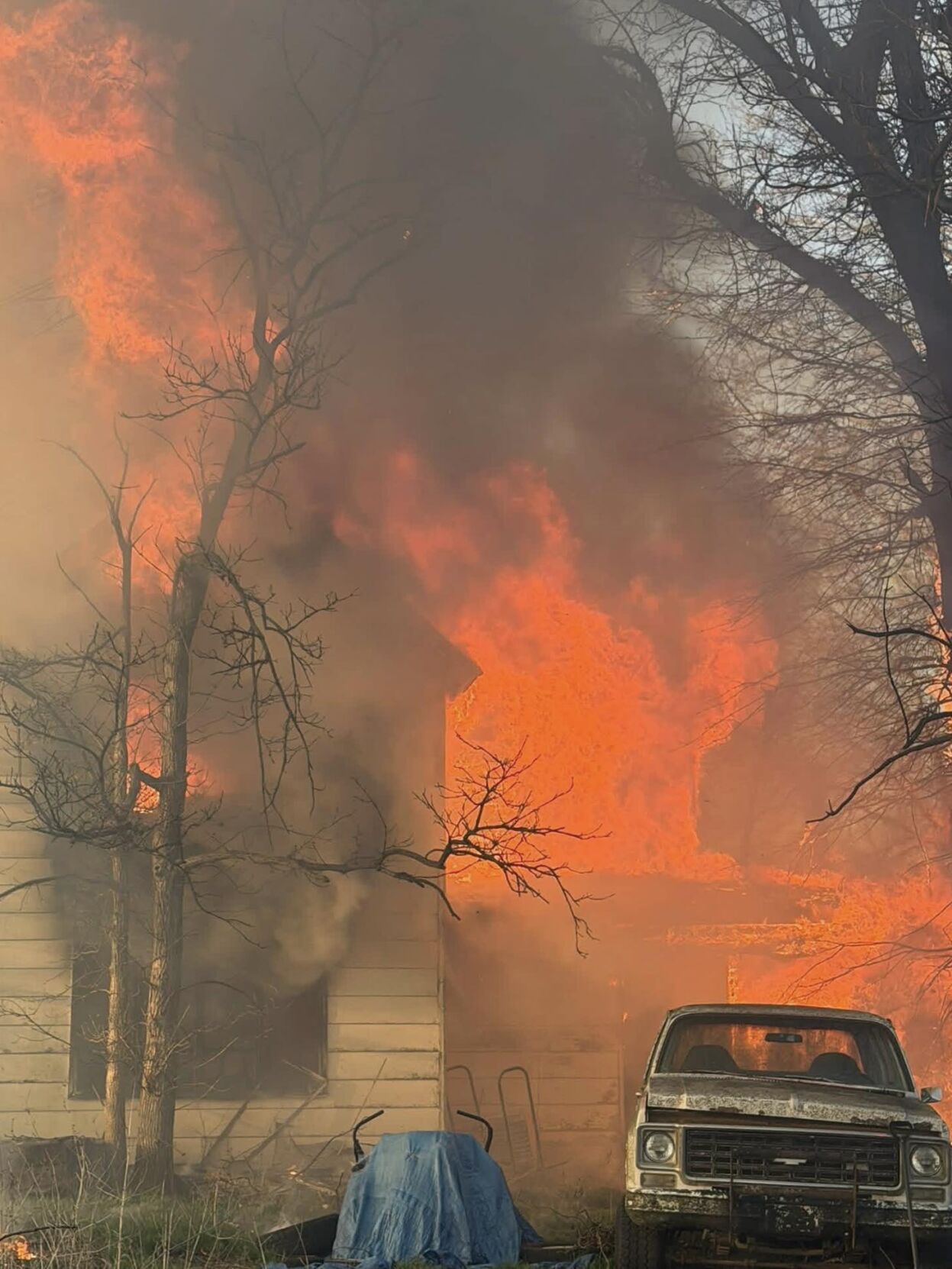 Massive 2-story house fire near Columbus, smoke visible for miles ...