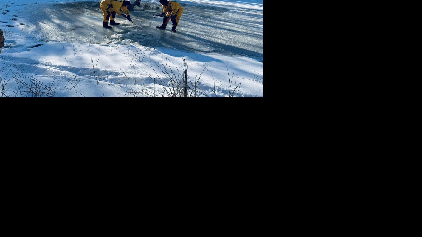Firefighters rescue horses from frozen pond near Cuba, Mo ...