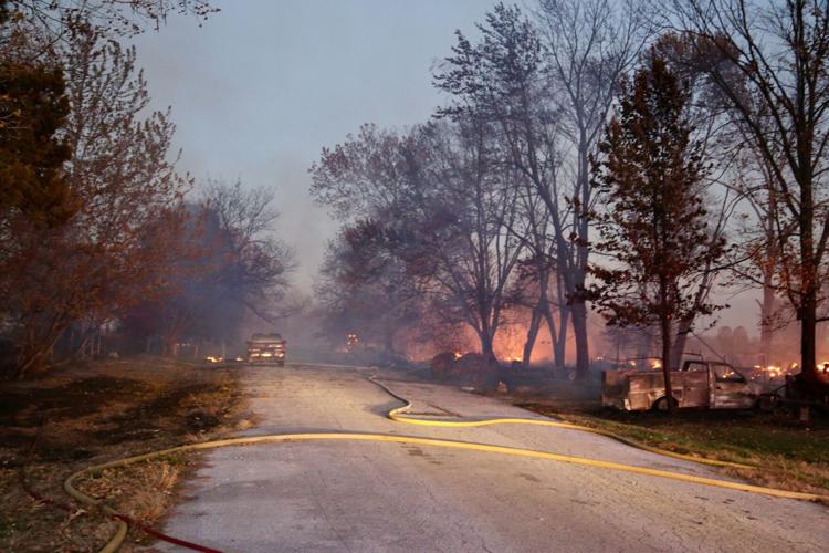 Wildland fires spread causing small Mid-Mo town to evacuate; State-wide ...