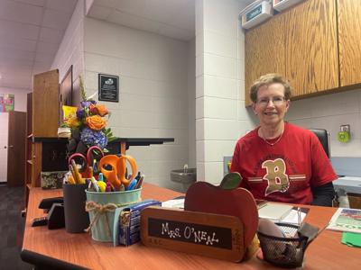 Baxter Springs celebrates 50-year tenure of teacher at same school ...
