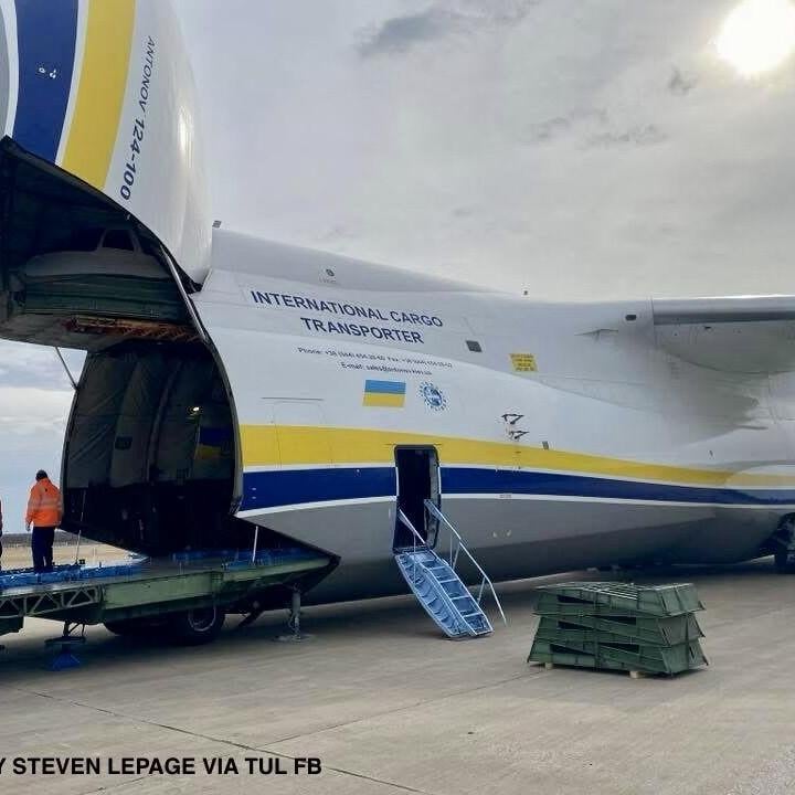 world's biggest cargo plane