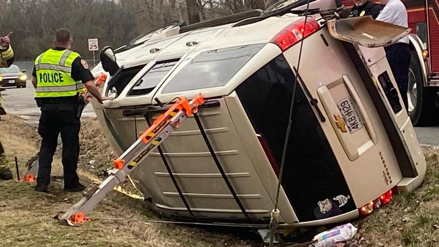 SUV overturns, t-boned by minivan in NW Joplin | Joplin News First ...