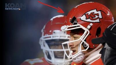 Patrick Mahomes' helmet shatters during frigid Chiefs-Dolphins playoff ...