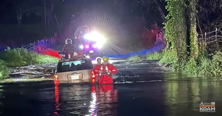 3 people and a dog rescued by Barry County Swiftwater Rescue | Joplin ...