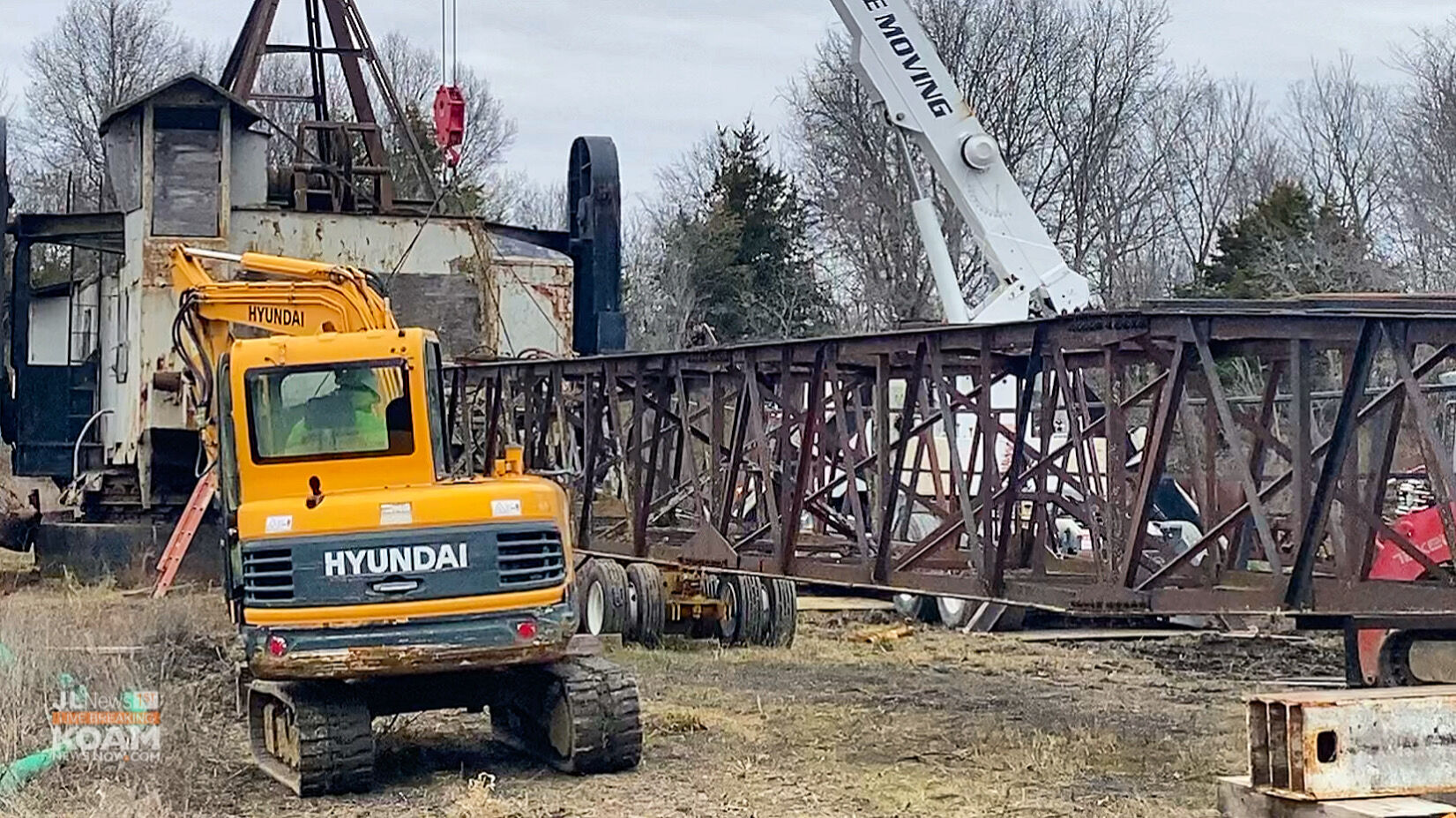 250-ton piece of SE Kansas Mining History; Removing the boom from the Page 618 Walking Dragline ...