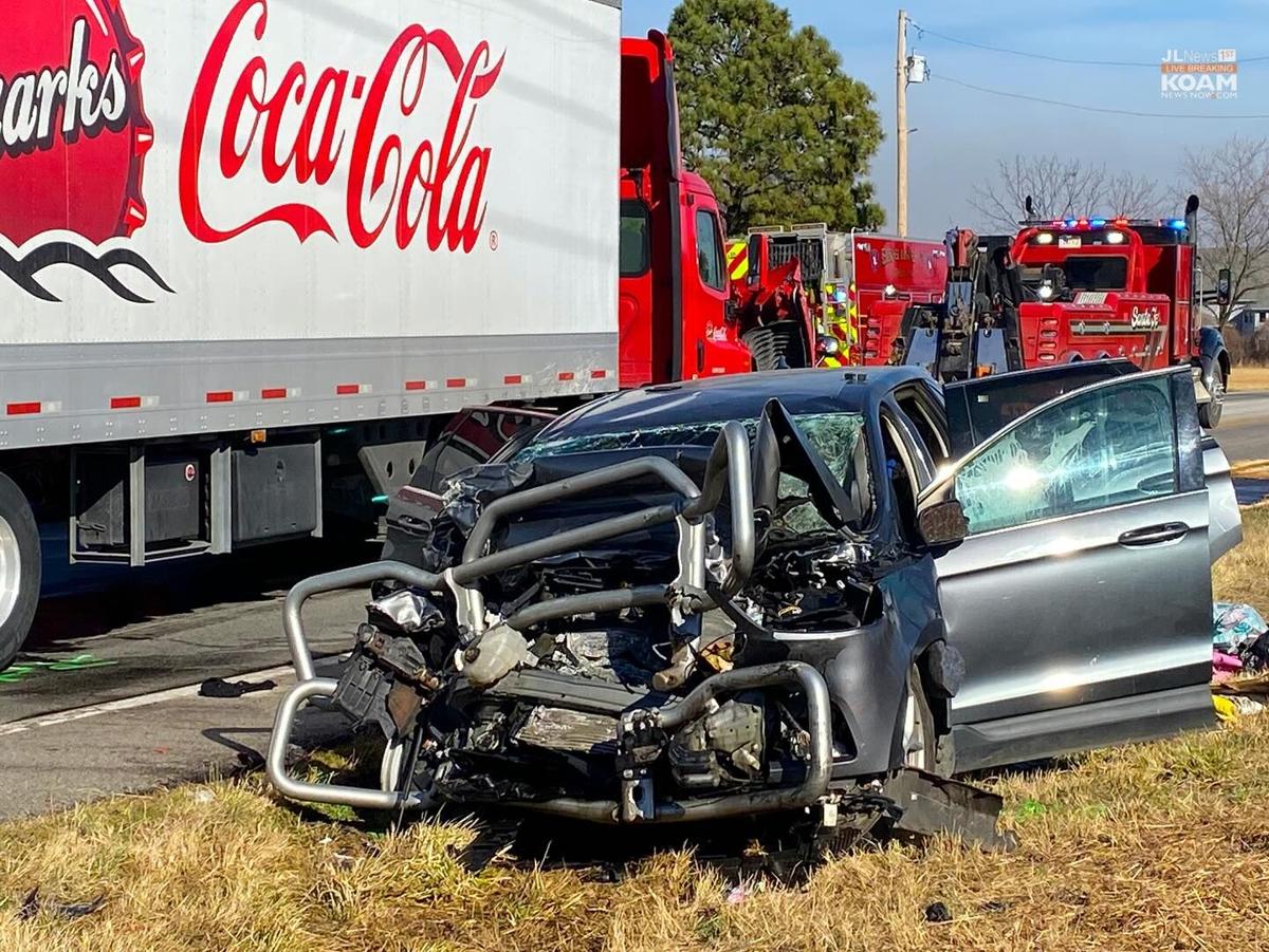 Head-on crash closes Joplin's East 32nd for investigation | Joplin News ...