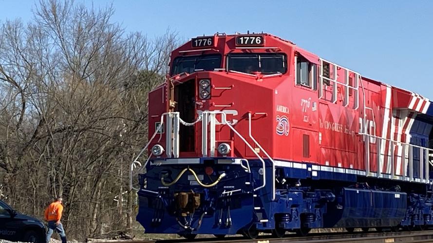 CPKC 1776 locomotive painted to celebrate America’s 250th anniversary ...