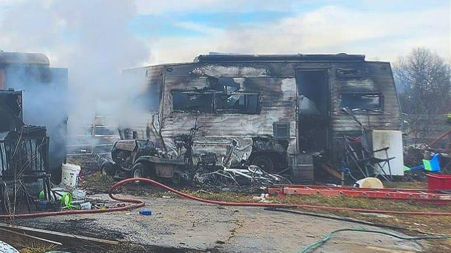 Burn barrel fire spreads, 2 acres and 2 travel trailers burn near Lamar ...