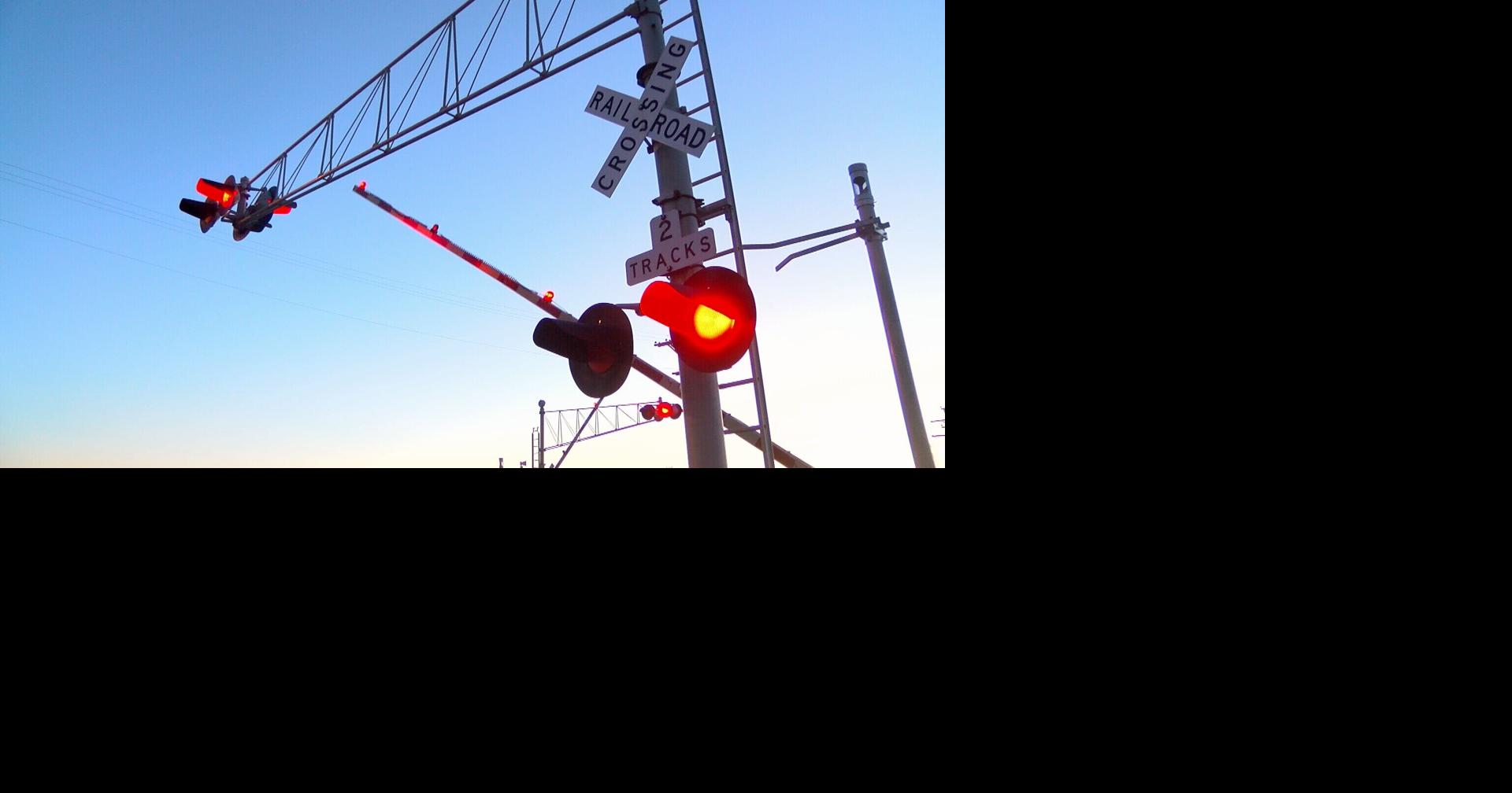 Trains blocking crossings in Kansas raise concern after law repealed ...